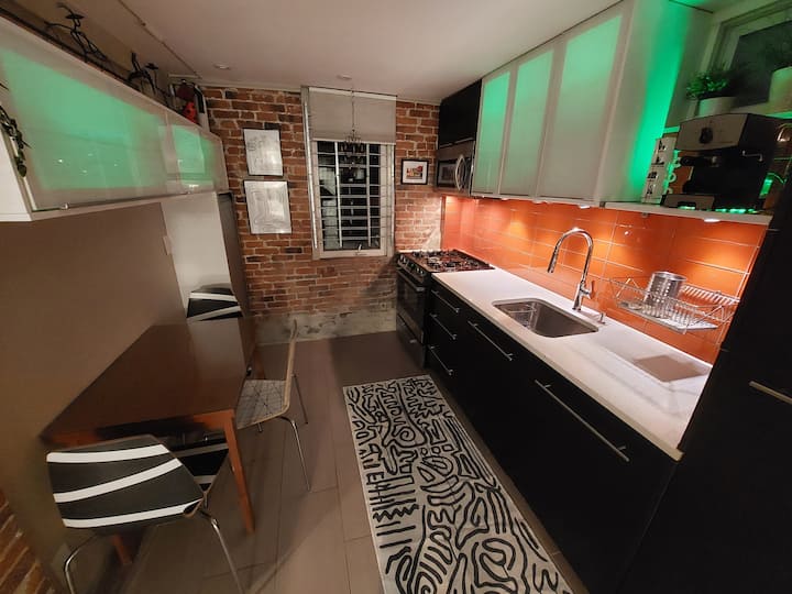 Funky Studio On The Eastside - Providence, RI