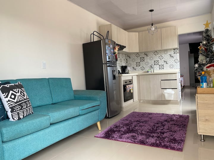 Apartaestudio Equipado Wifi/netflix / Aire Acondi - San José Del Guaviare