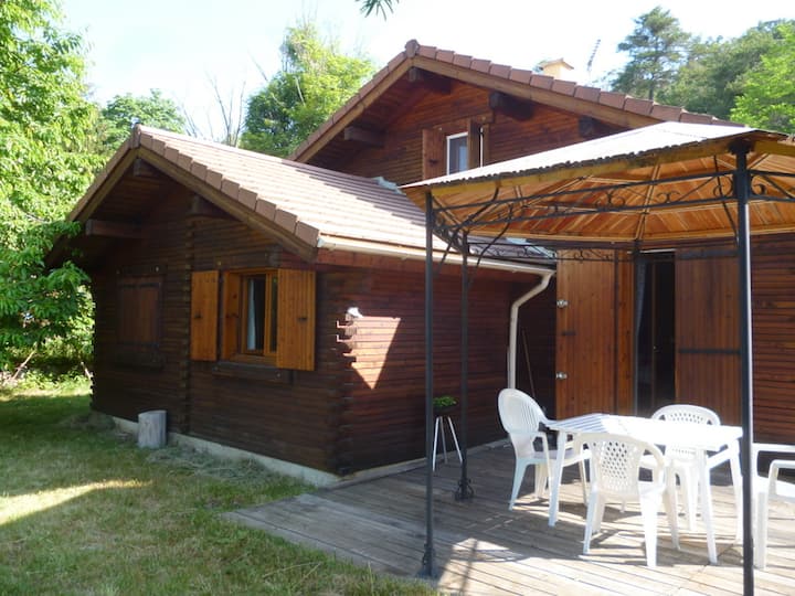 Chalet Indépendant Et Douillet En Bois Massif - Montclar