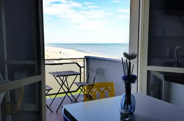 Cesenatico, Appartamento Diretto Sul Mare - Cesenatico