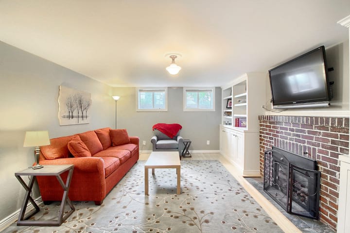 Sloan's Lake Garden Apartment - Denver, CO