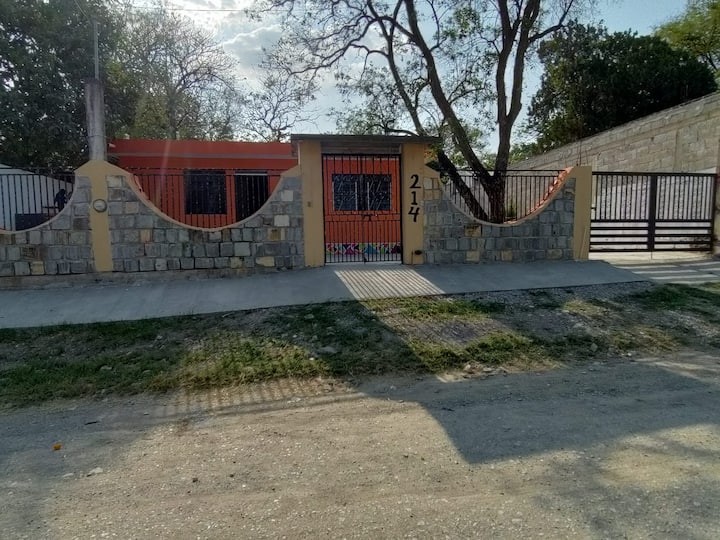 Económico Listo Para Su Descanso, Cap.12 Personas. - Ciudad Valles