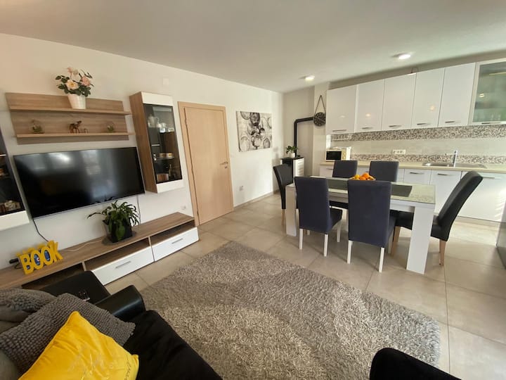 Apartment San Jose - Spacious Suburban - Split