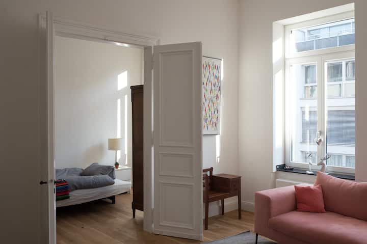 Renovated Design Apartment - Super Central - Düsseldorf