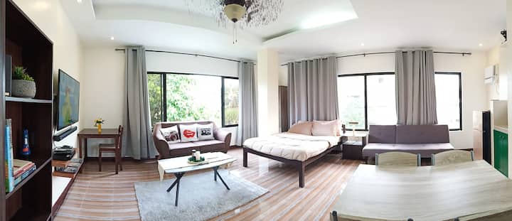 Big Room For 2
💝Wifi🚿hotshower📺netflix Ready - Dumaguete