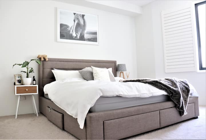 Modern And Stylish Two Bedroom Apartment - North Shore