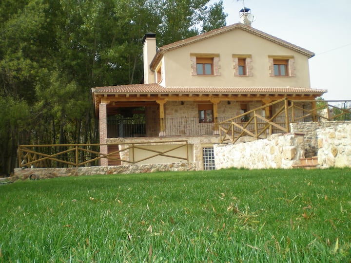 Casa Rural De 4 Estrellas Los Molinillos - Sotosalbos