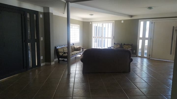 Grande Casa De Campo  Para Seu Conforto E Paz - Botucatu