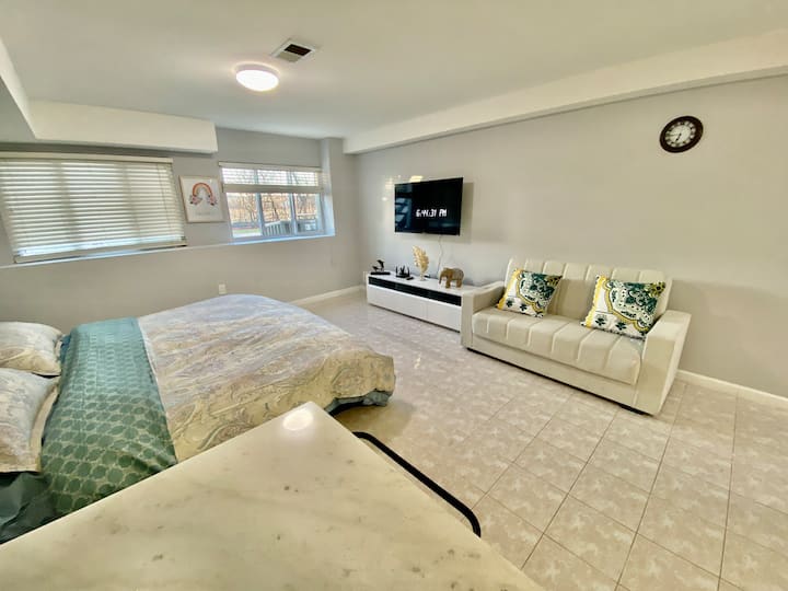 Frontbeach Love Home#private#free Parking#cook - Staten Island, NY