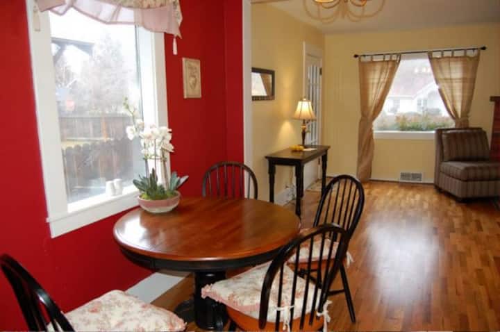 Bend Vacation Bungalow -Since 2005 - Bend, OR