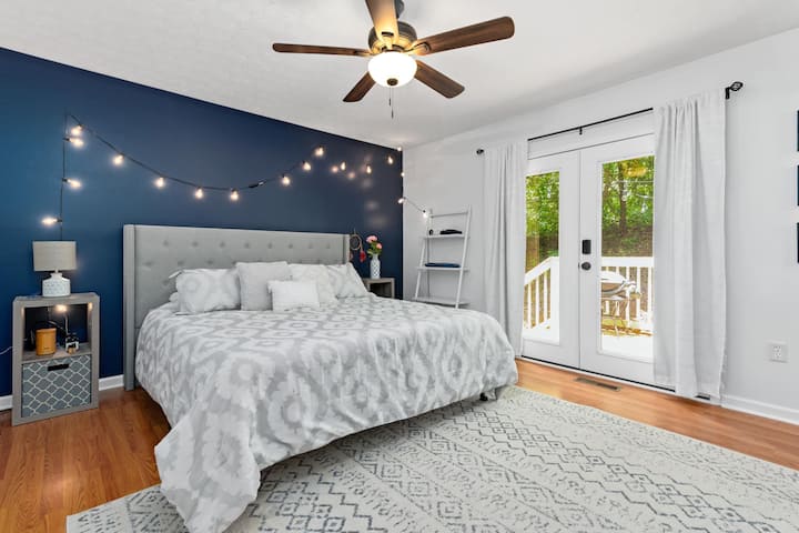 Enka Village Holiday Rentals & Homes - North Carolina, United States ...