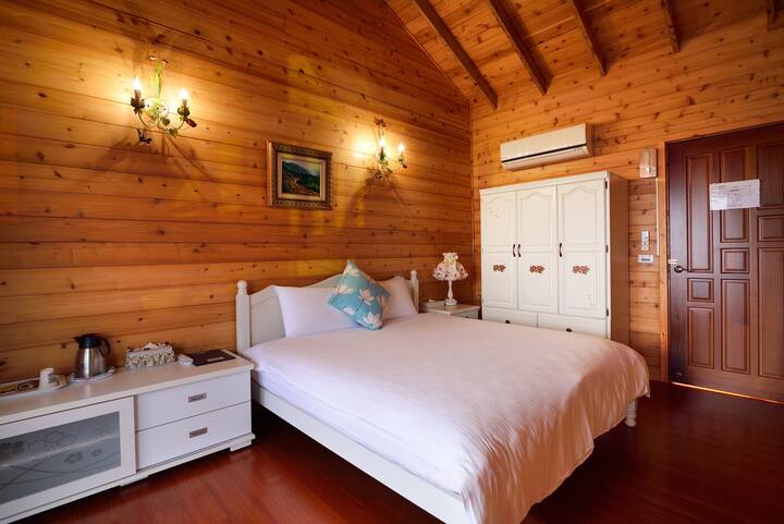 ★★來趟山中輕旅行吧★★ 鹿谷溪頭旅遊線－星月谷景觀民宿【202-溫馨景觀雙人房】 - Taïwan