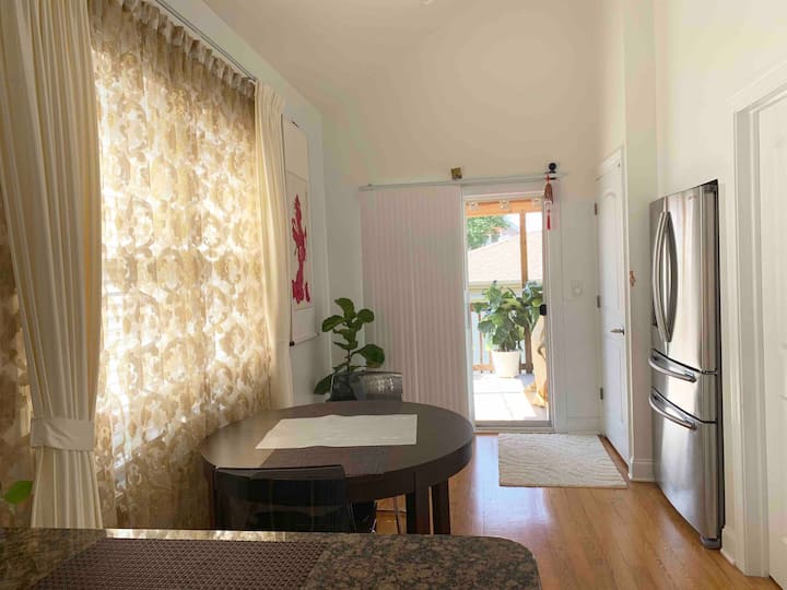 Luxurious Cozy Private Room & Shared Bathroom - Oak Park, IL