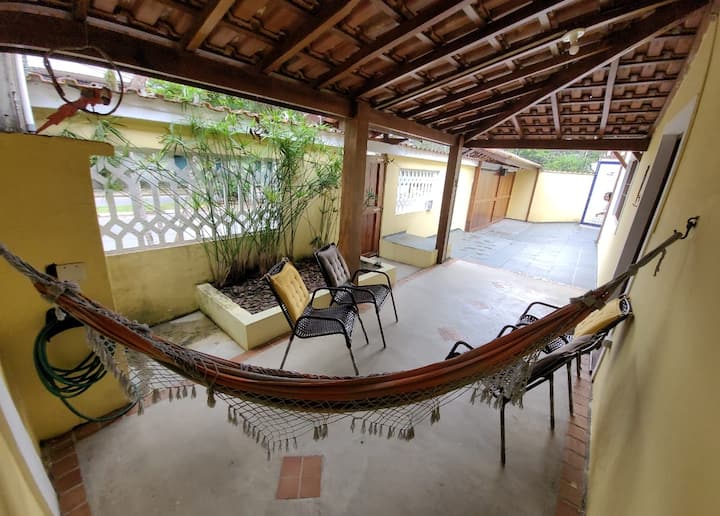 Casa Pet Friendly No Itaguá Em Ubatuba - Ubatuba