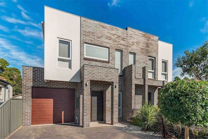 A Cozy House At Guildford + Free Dryer - Blacktown