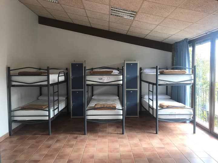 Albergue Completo 24 Personas (Somontano) - Barbastro
