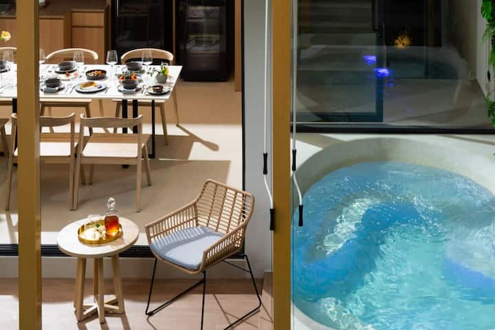 Private Plunge Pool Villa 4 Br For Dinner Party! - Bangkok