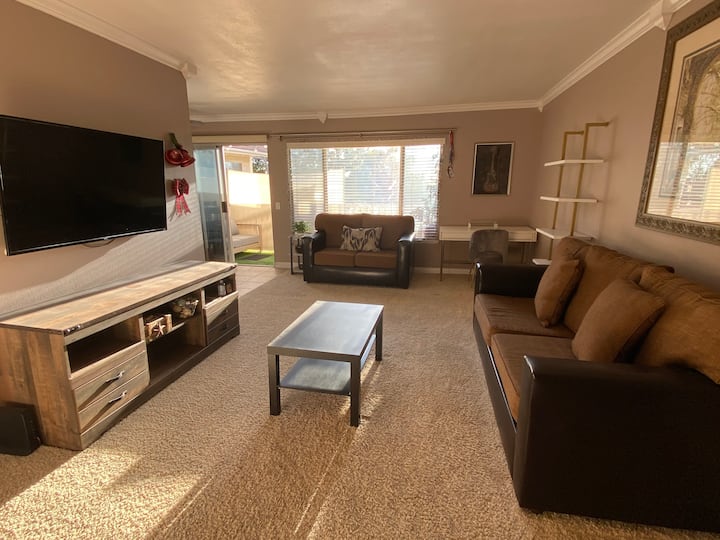 La Verne Condo With A Deck View - San Dimas, CA