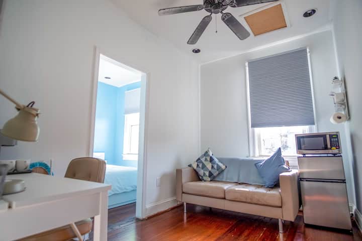 Entire Spacious Guest Unit @Jhu (W Private Bath) - Parkville, MD