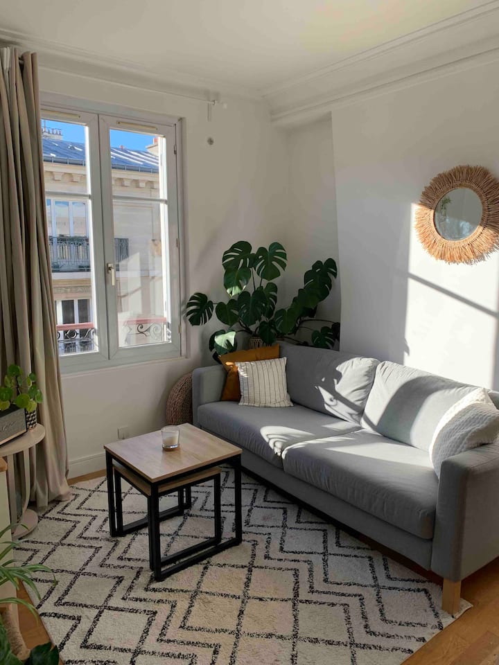 Levallois-perret : Appartement 2 Pièces Lumineux - Levallois-Perret