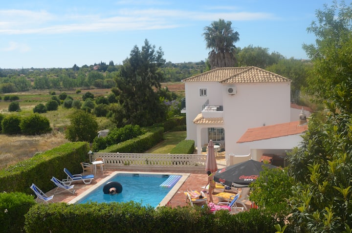 Villa C/ Piscina Privada - Porches