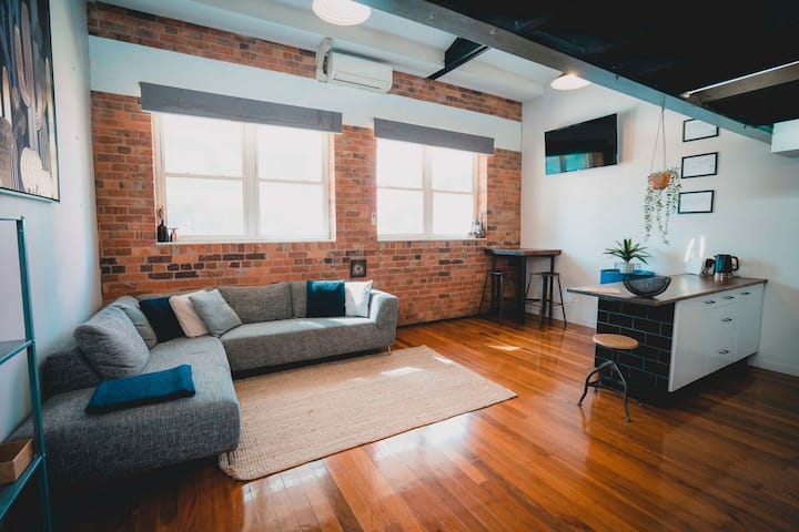 Trendy Industrial-style Loft In Fortitude Valley - Brisbane