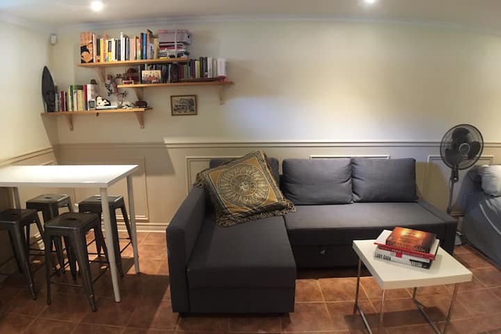 Studio Avec Entrée Privée à 15mn De Montréal - Longueuil