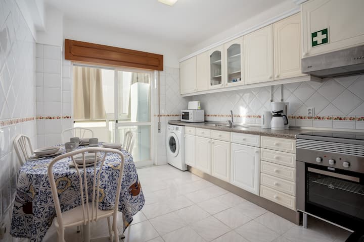 Silvya Room! Comfort Stay In Faro/gambelas - Faro