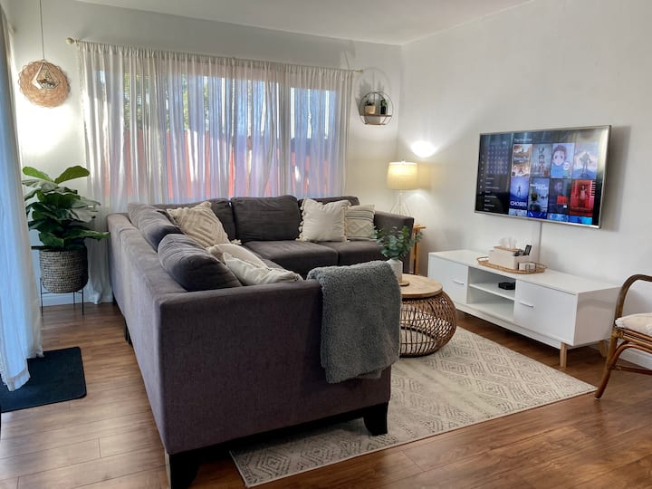 Modern 2bedroom Condo (10 Min To Downtown) - Chula Vista, CA