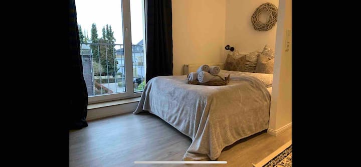35 Ferienwohnung Appartement Parkplatz Wuppertal - Remscheid