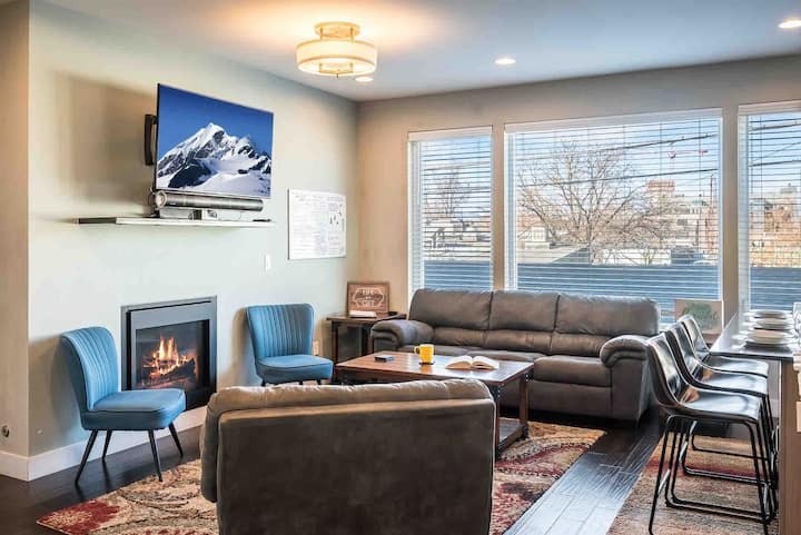 Luxury Rino Townhome-art District Gem-w/pvt Garage - Denver, CO