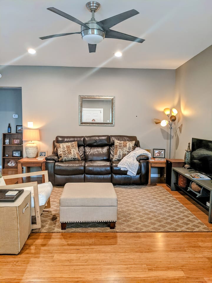 Cute Guest House Just Minutes From Downtown Dallas - Dallas, TX