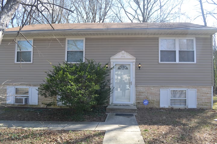 Private Single Family Home In Quiet Community - Annapolis, MD