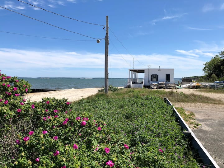 Nofo Waterfront Sanctuary - Mattituck, NY