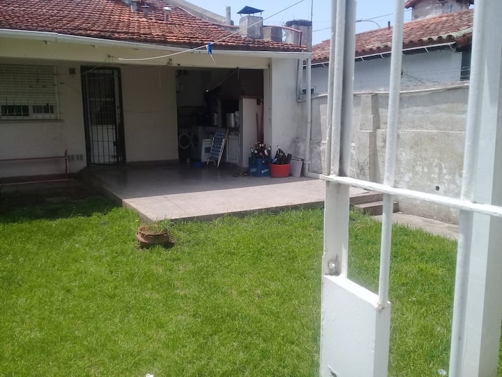 Casa Miramar A 10 Cuadras De La Playa Y 4 Dlcentro - Miramar