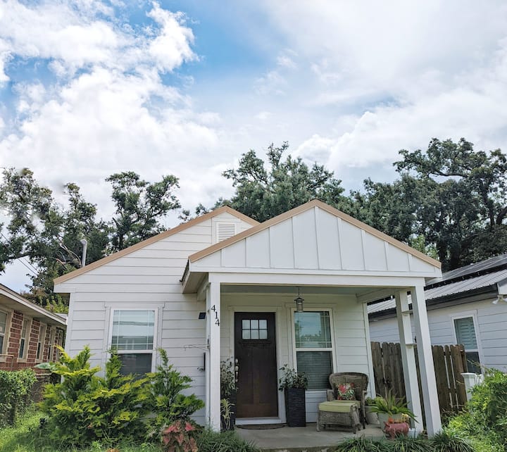 Downtown Bungalow Minutes From Beaches & Nightlife - Pensacola, FL