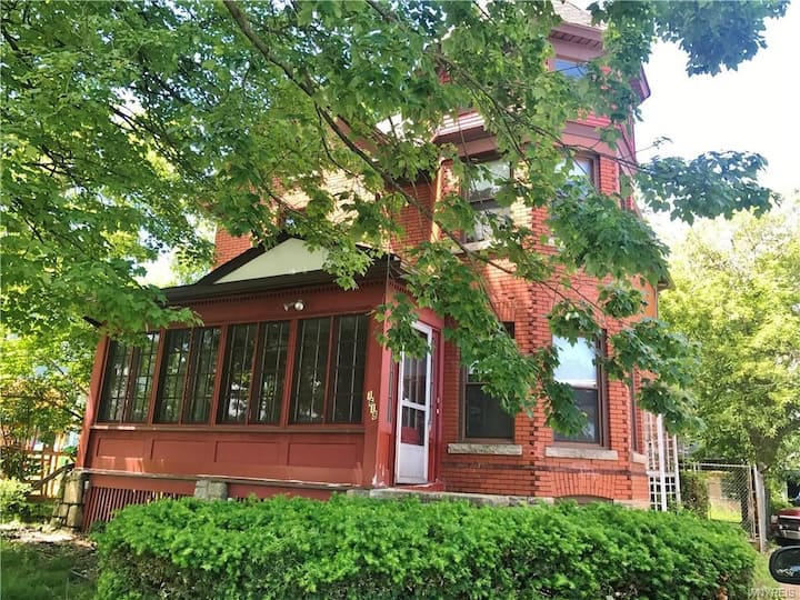 Vintage Cute House 5 Min From The Beautiful Falls! - Niagara Falls