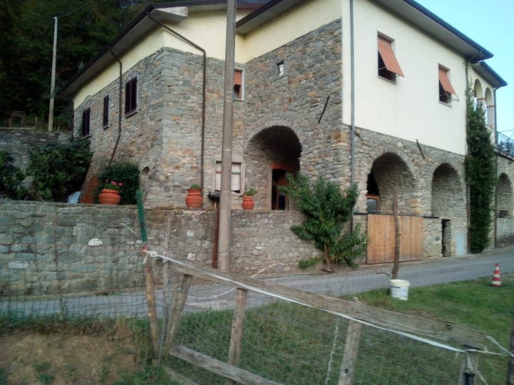 La Casa Degli Stretti Di Giaredo - Pontremoli