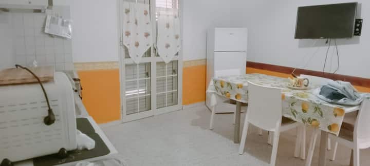 Ampio Appartamento Con Veranda E Climatizzatore - Marina di Camerota
