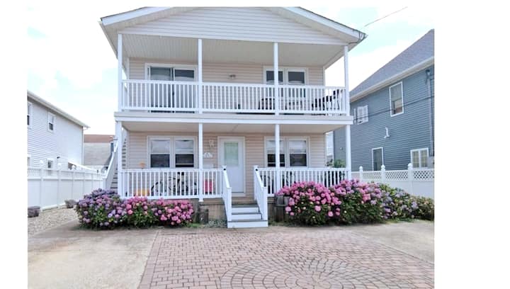 Brigantine Beach Fun - Jackpot! - Brigantine, NJ