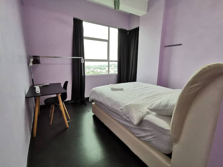 Simple Style Master Room 1 (Purple) - Penang