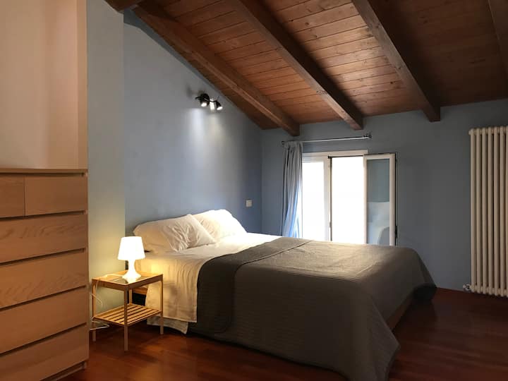 Appartamento Incantevole Con Vasca Da Bagno - Bologna