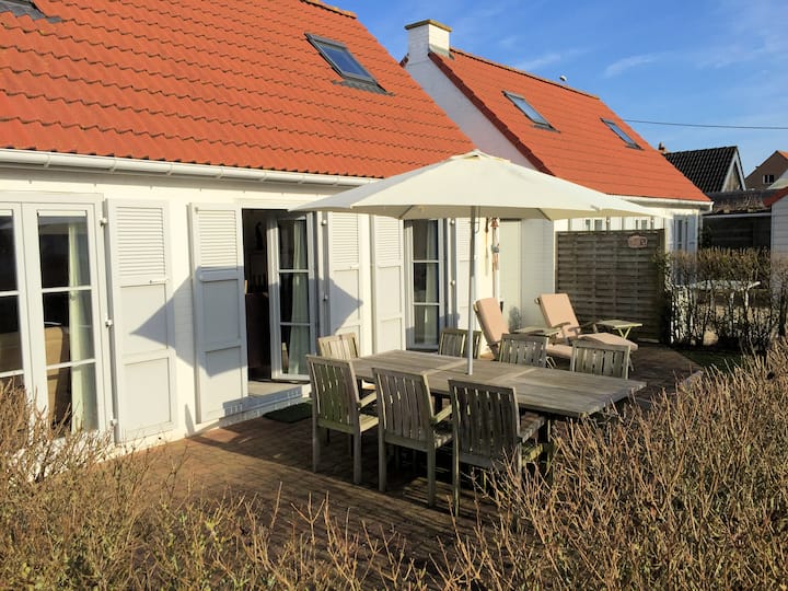 Maison Vacances 64 /Cocq Sur Mer (6 P) + Parking. - Bredene