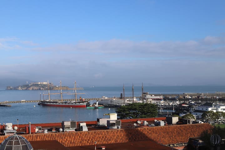 Luxury Bay View 2 Bedroom Suite With Hotel Service - San Francisco, CA