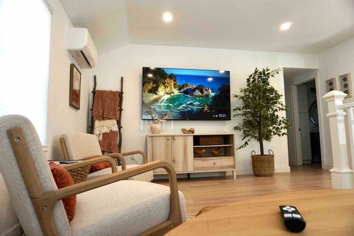 Half Mile To Beach, Family & Pet Friendly - Newport, RI