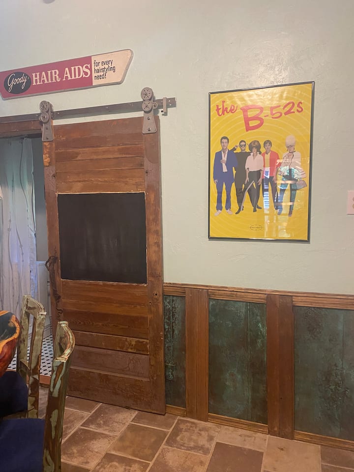 Tin Roof Rusted Tiny House -2.5 Miles To Downtown! - Athens, GA