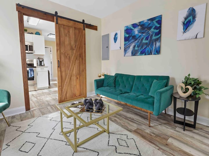 Perfect For Two • Minutes From Everywhere! - Memphis, TN
