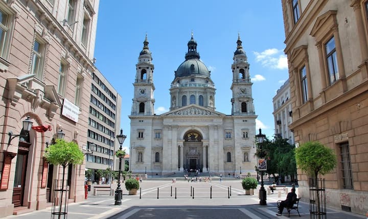100m2 Luxury Reconditioned Apartman At City Center - Budapest