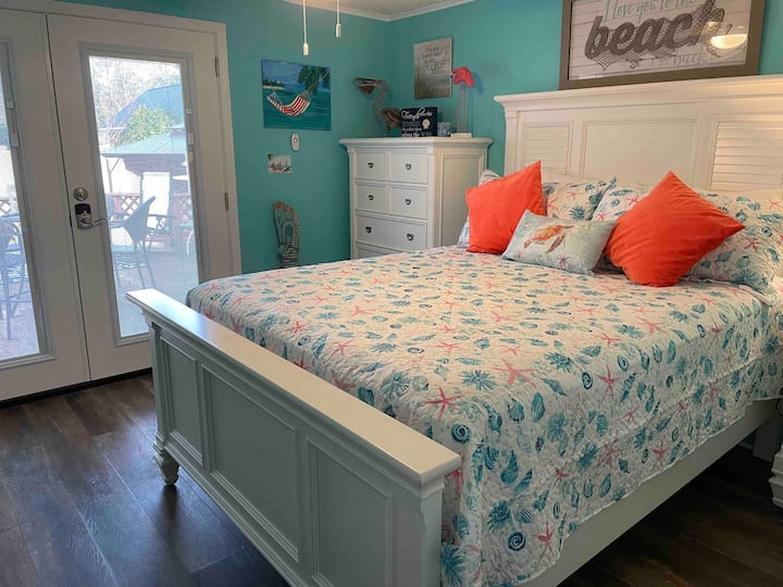 The Inlet Cottage Guests Suite - Murrells Inlet, SC