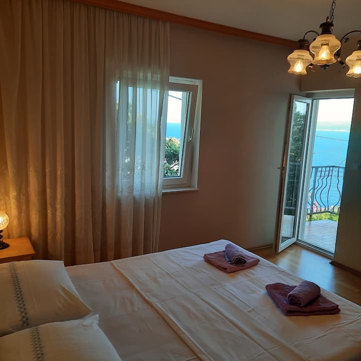 Apartments Marin - 2-bedroom Apartment - Omiš